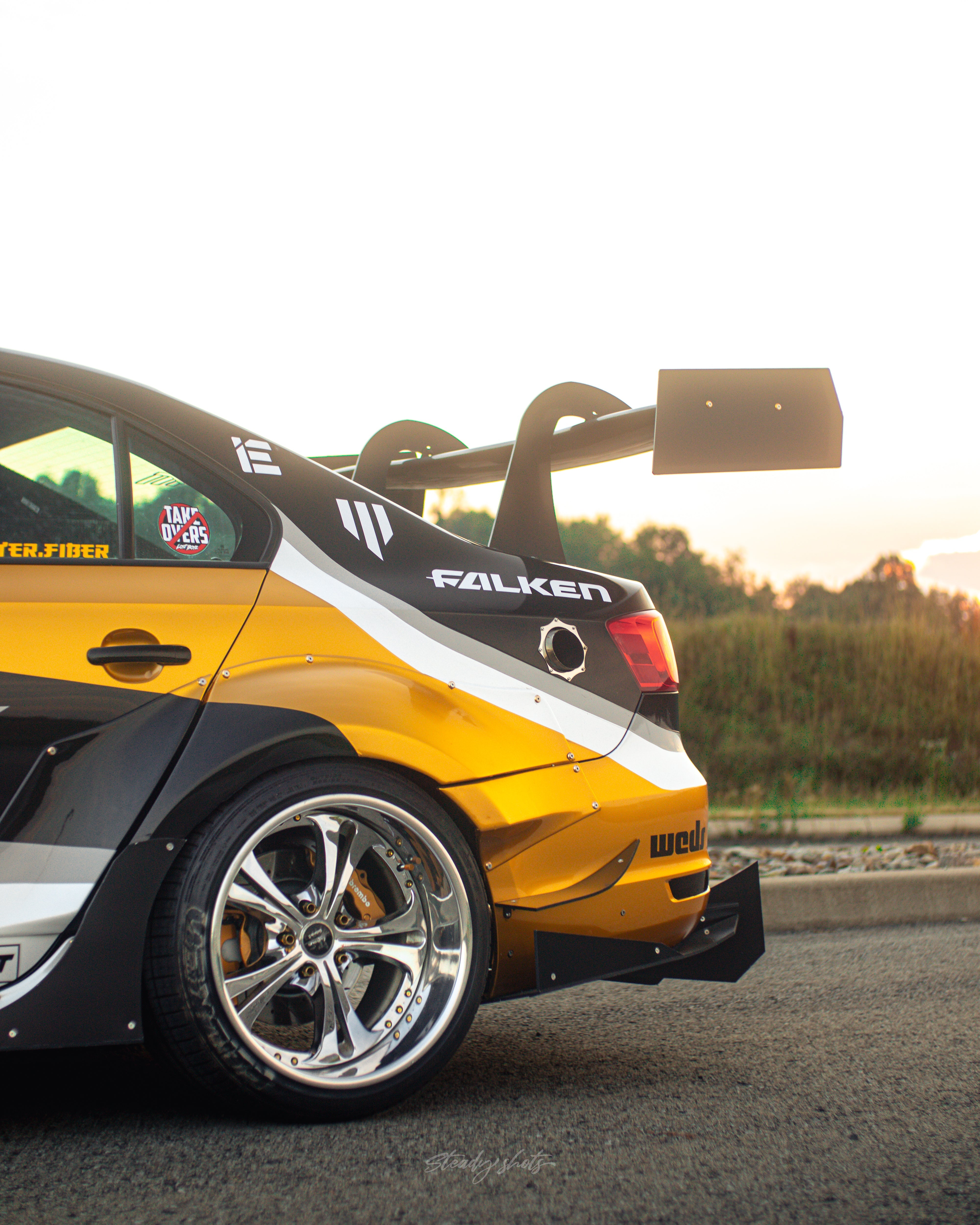 Universal Aero – Sleek