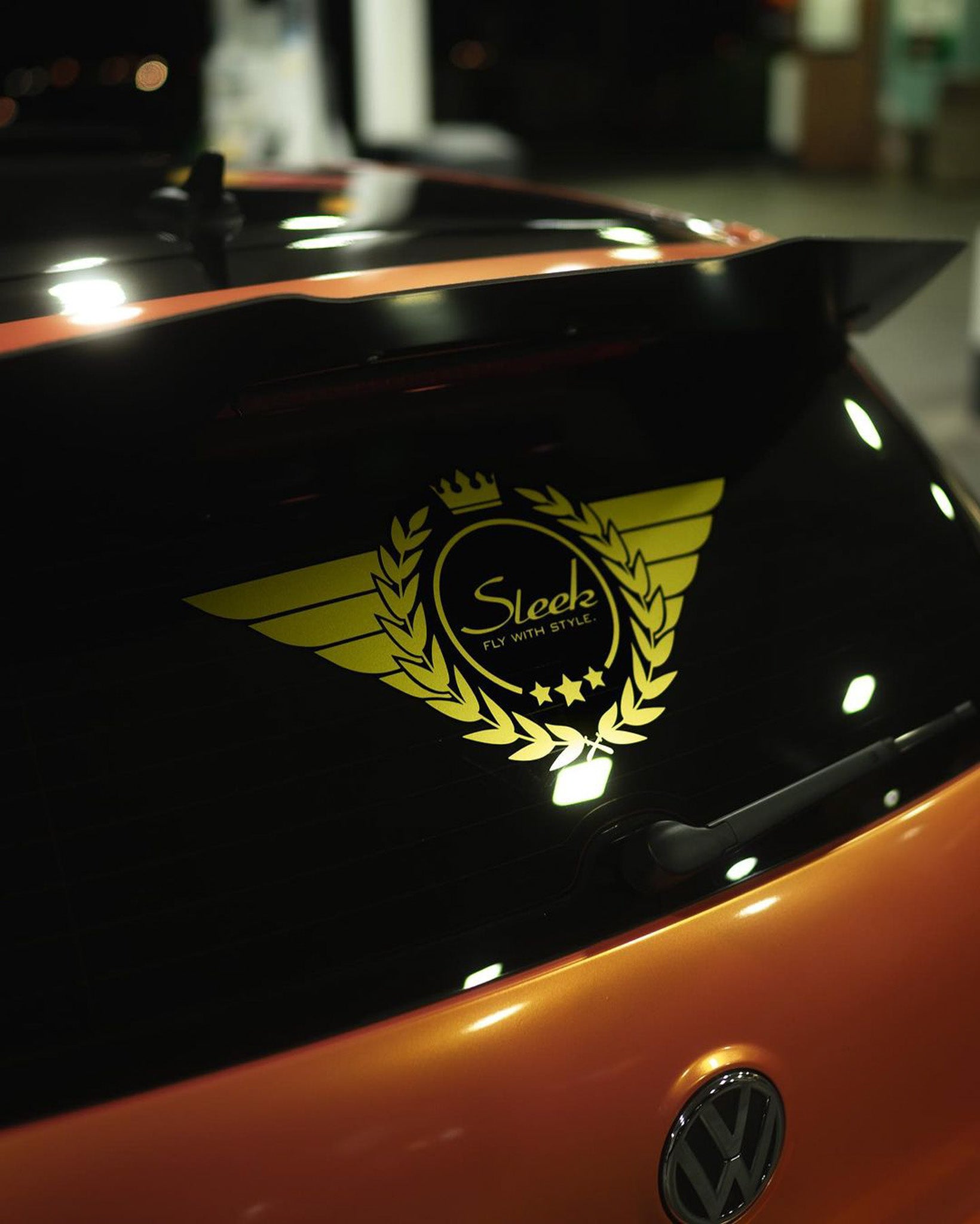 Winged Banner – Sleek